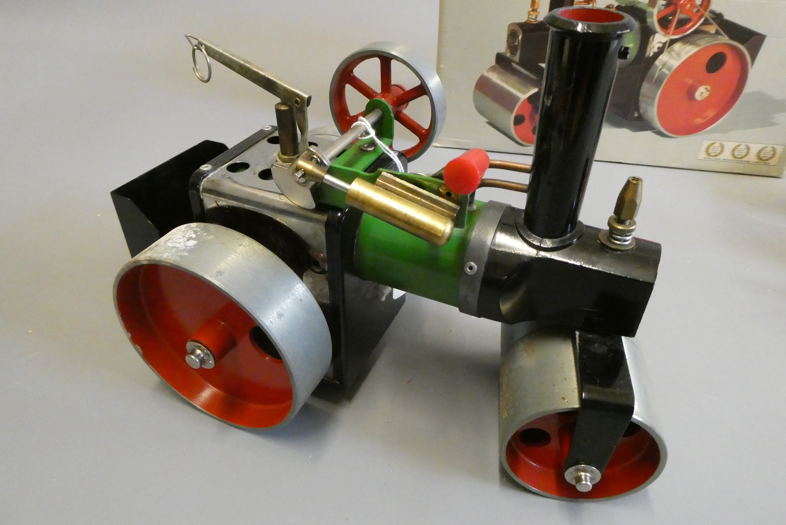 Mamod steam roller sr1a, box good, model has slight corrosion around ...