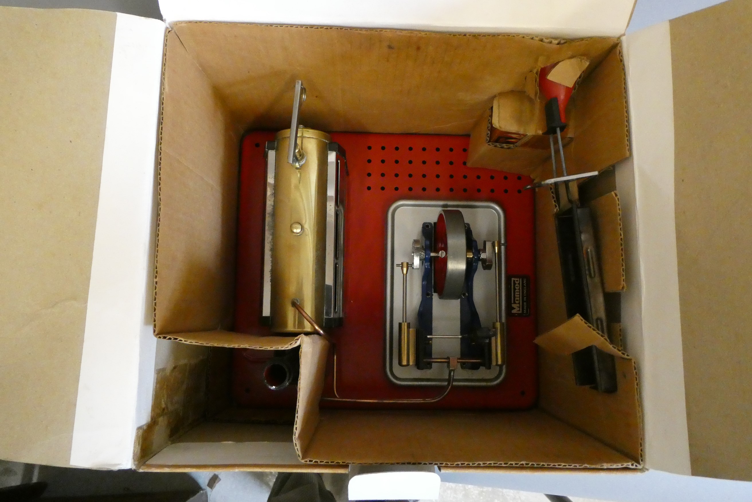 Mamod sp5 stationary steam engine, boxed in good used condition (est ...