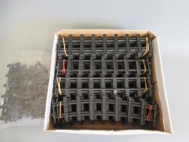 Mamod railway track in used condition, f (est. plus 24% premium inc ...