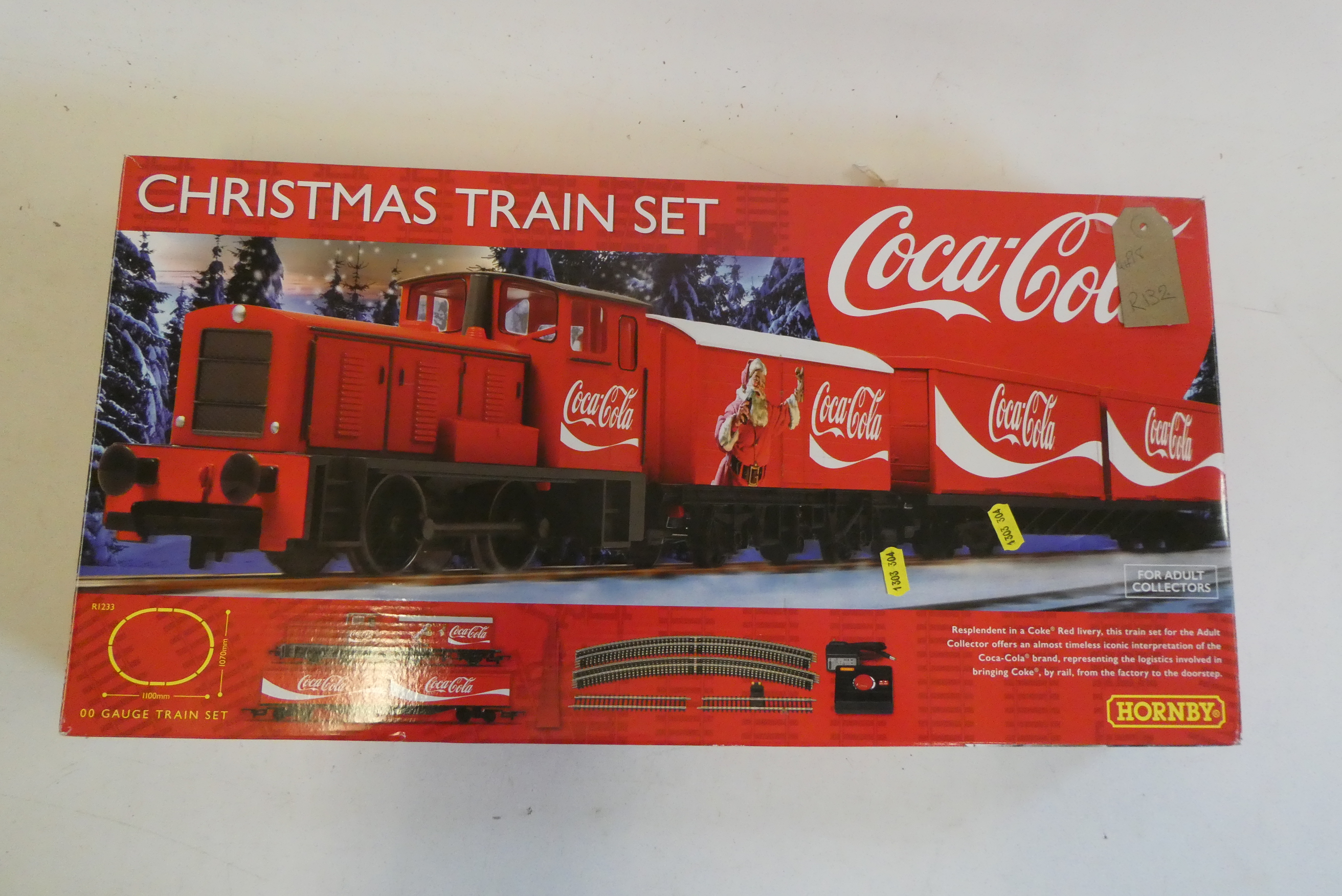 Hornby christmas coca cola train set with two additional wagons, boxed ...