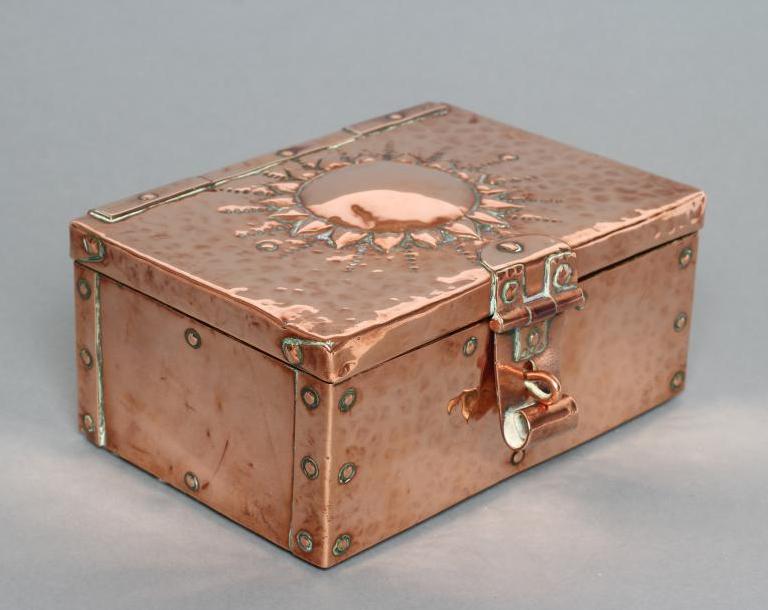 An arts and crafts copper box by john pearson | Hartleys Auctioneers ...