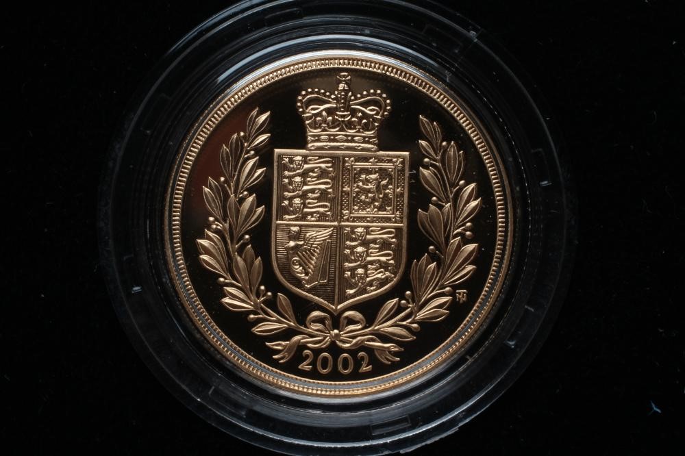The 2002 uk gold proof three coin sovereign set | Hartleys Auctioneers ...