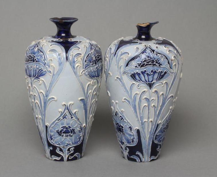 A pair of macintyre moorcroft florian ware poppy pattern pottery vases ...