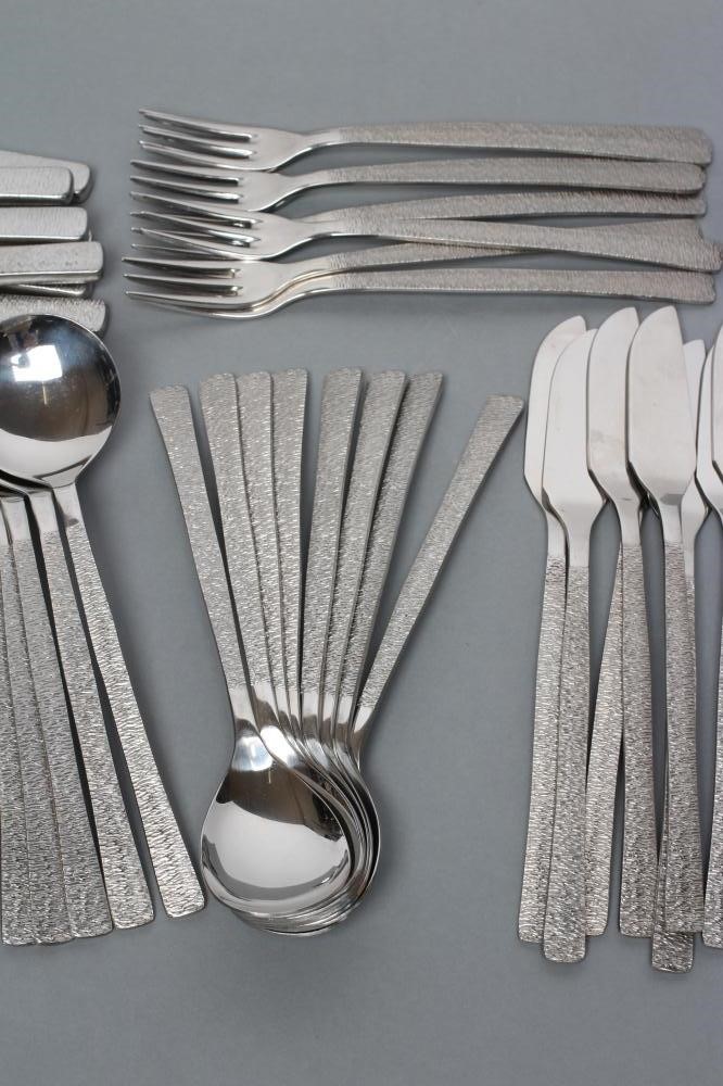 Gerald benney for viners | Hartleys Auctioneers & Valuers