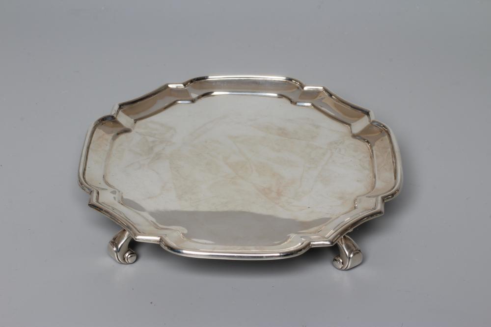 A george vi silver waiter by goldsmiths & silversmiths, london 1947, of ...