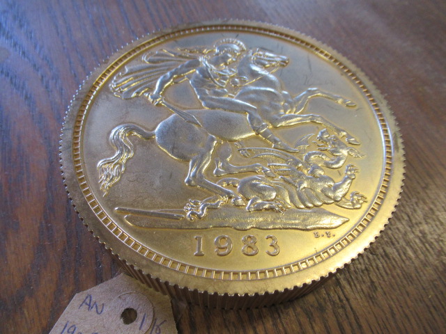 1983 coin club sovereign paperweight | Hartleys Auctioneers & Valuers