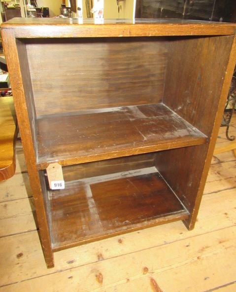 Small shelf unit | Hartleys Auctioneers & Valuers
