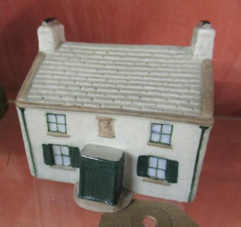 Goss model of the cat and fiddle inn | Hartleys Auctioneers & Valuers