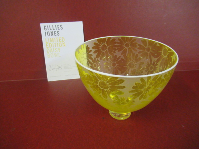 Gillies jones limited edition daisy bowl no.75/260 | Hartleys ...