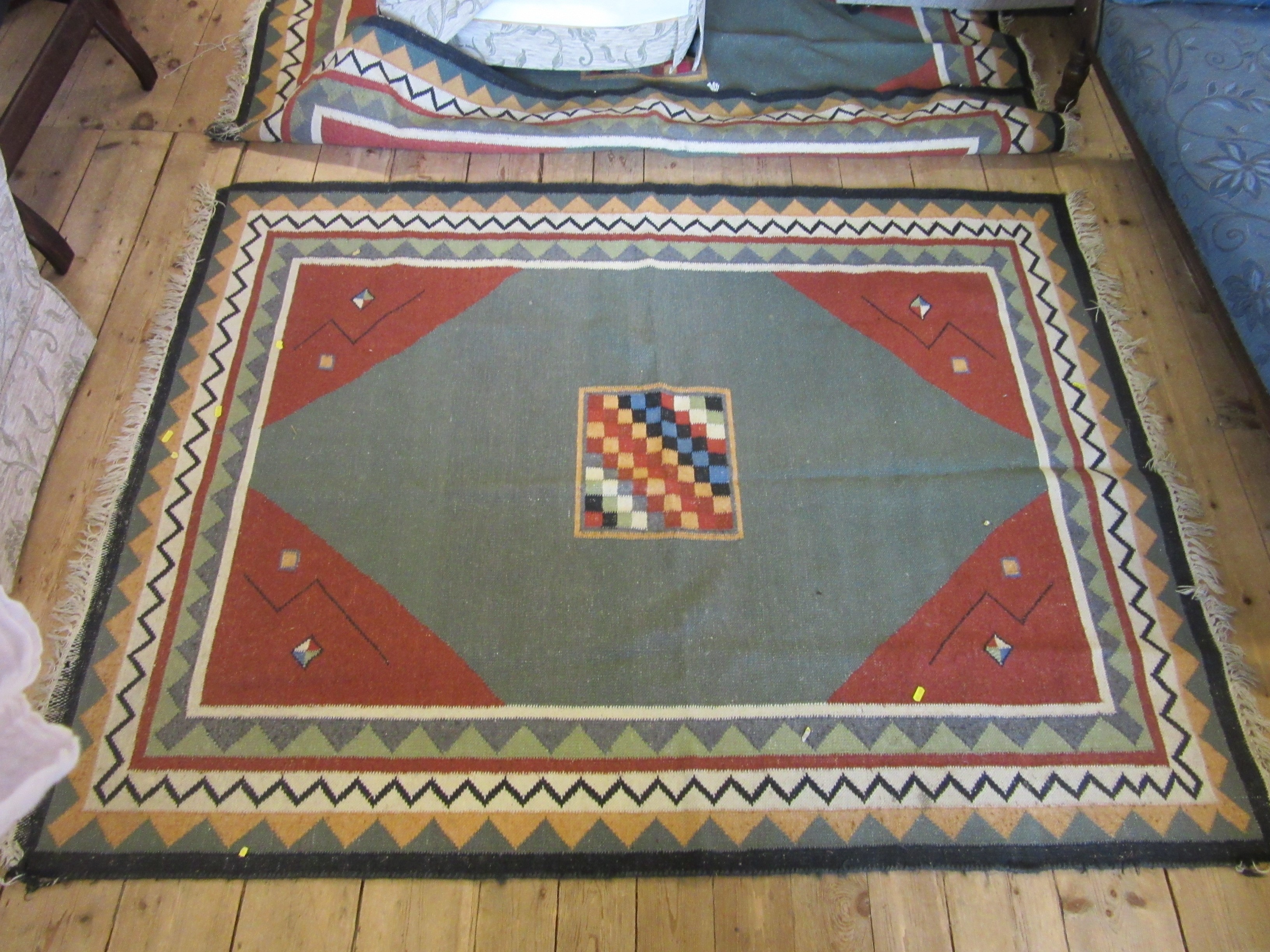 Aztec patterned rug 76 x 57 inches | Hartleys Auctioneers & Valuers