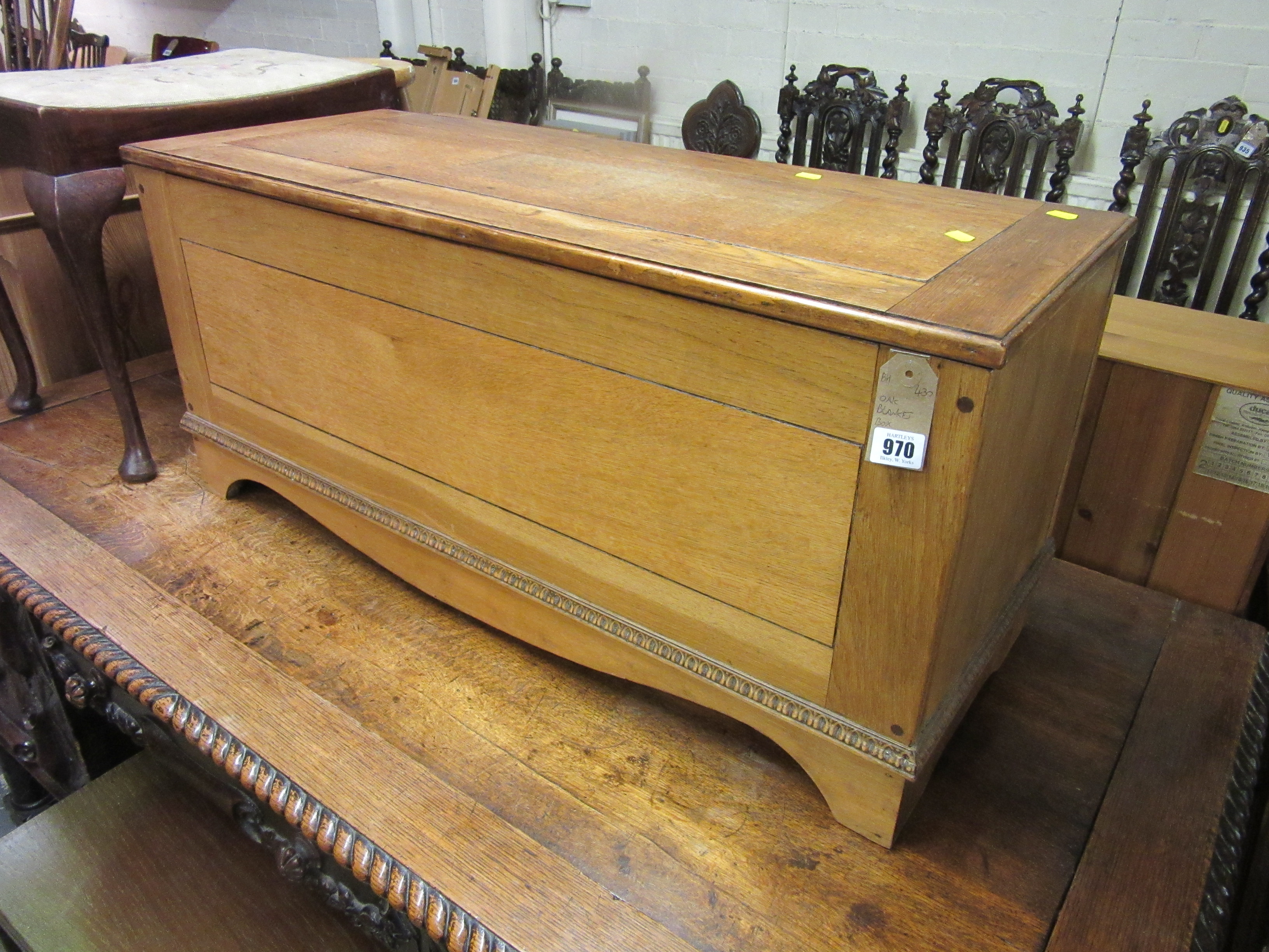 Oak blanket box | Hartleys Auctioneers & Valuers