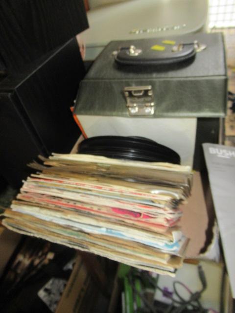 Case of 45 rpm records including the who | Hartleys Auctioneers & Valuers
