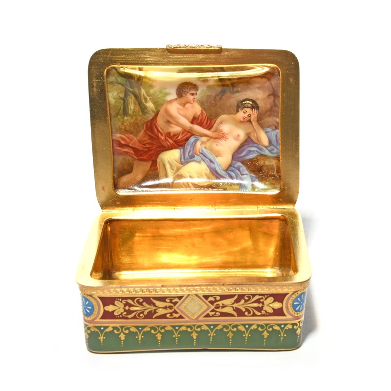A vienna snuff box, 19th century, the cover painted with a reclining ...