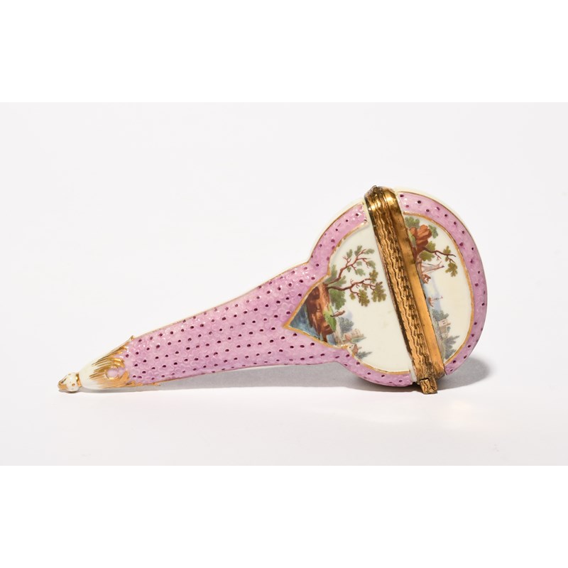 A good german porcelain scissor case, c.1770-80, possibly furstenberg ...