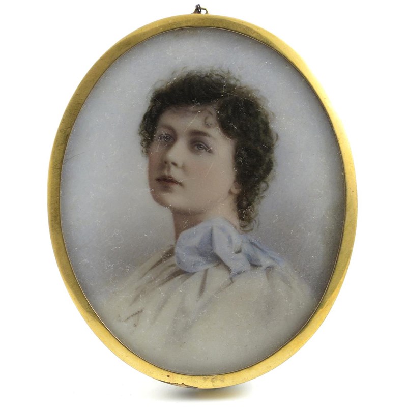 English school c. 1900 a lady | Woolley and Wallis